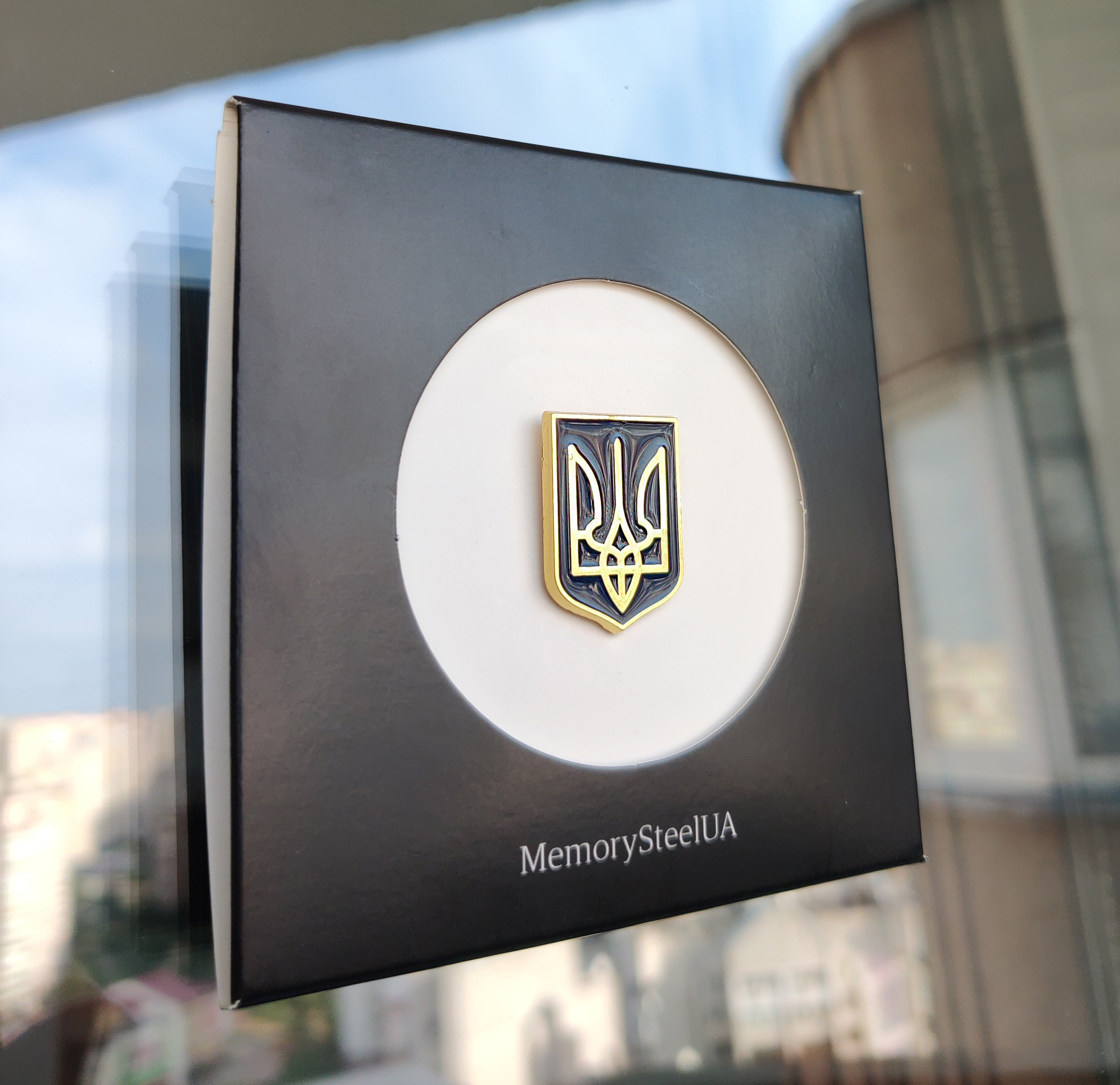 Ukrainian Trident Pin | Black Metal Emblem by MemorySteel